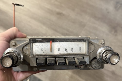 1962-1964 Ford Fairlane 500 Dash AM Radio Push Button Ranchero Montego ...