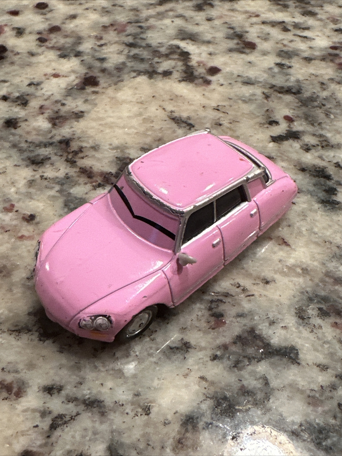 New Mattel Disney Pixar World of Cars Paris Tour Diecast Nancy & John ...