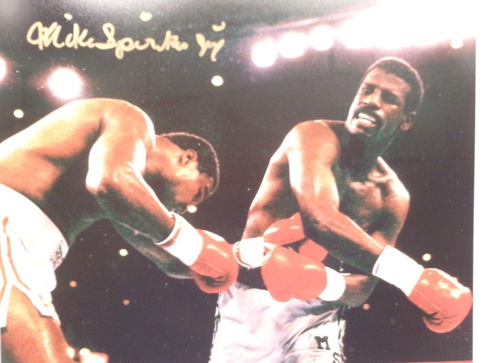 MICHAEL SPINKS WORLD CHAMPION LEGENDARY BOXER AUTOGRAPHED PHOTO COA ...