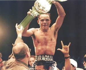 DANIEL ZARAGOZA 8X10 PHOTO BOXING PICTURE WITH BELT | eBay