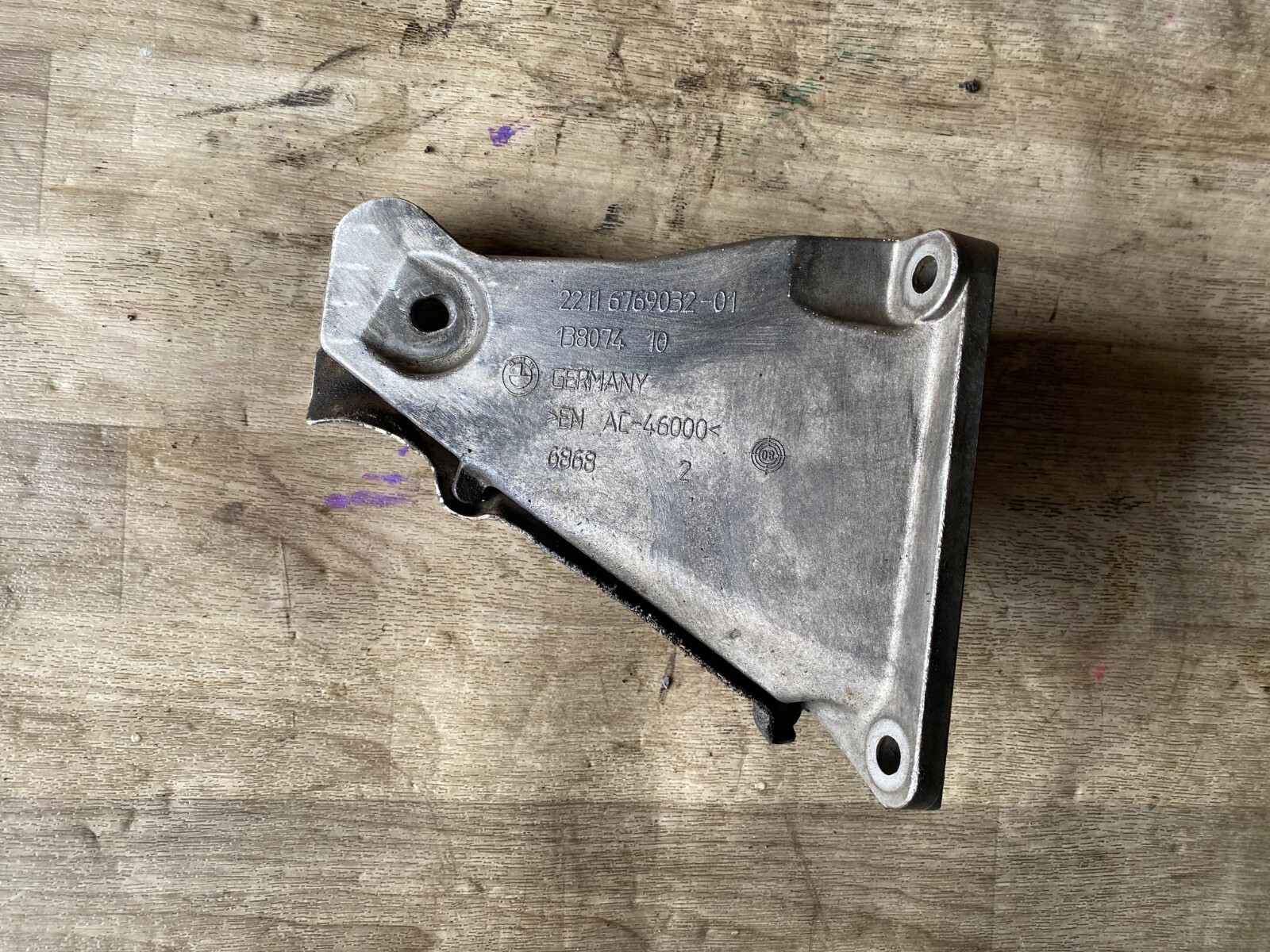 BMW 650I E63 E60 OEM 06-10 RIGHT SIDE LOWER ENGINE SUPPORT BRACKET ...