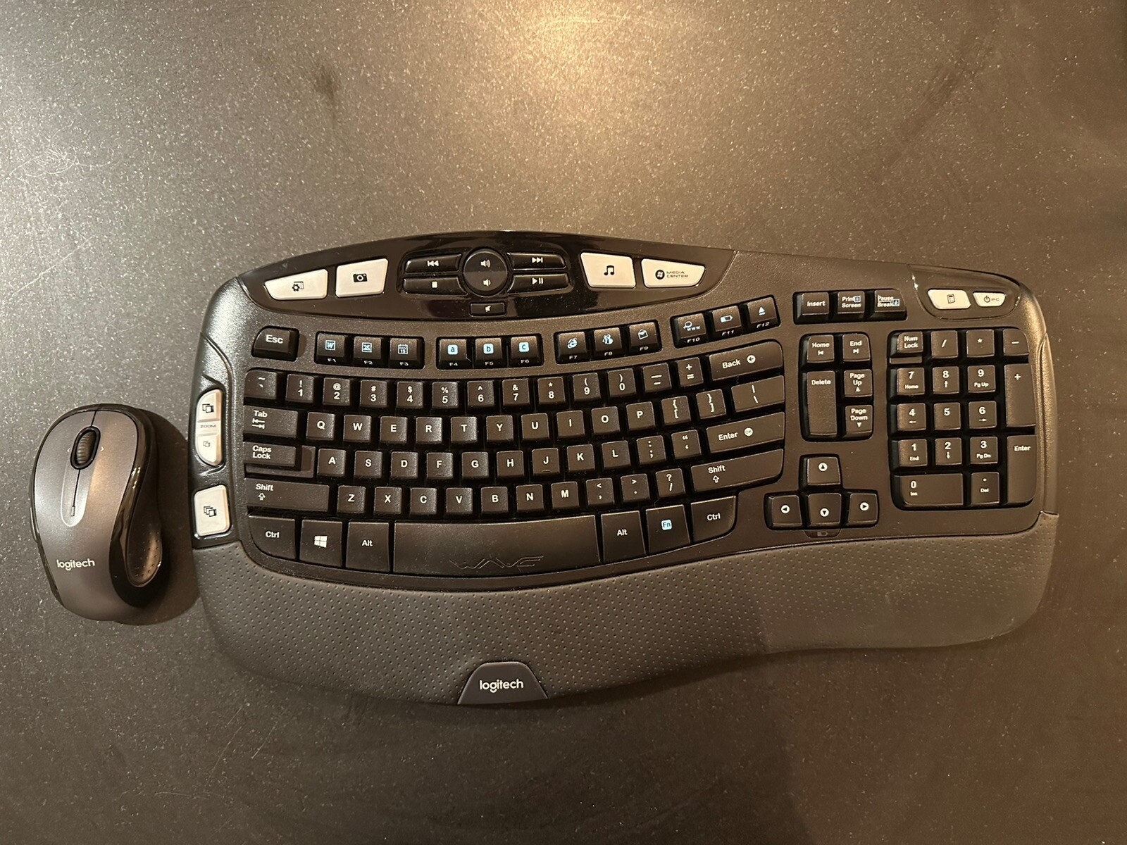 Logitech K350 Ergonomic Wireless Keyboard, M510 Wireless Mouse & USB ...