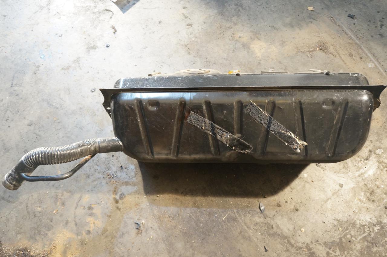 NICE! OEM Mercedes W107 R107 Petrol Fuel Gas Tank Assembly 380slc ...