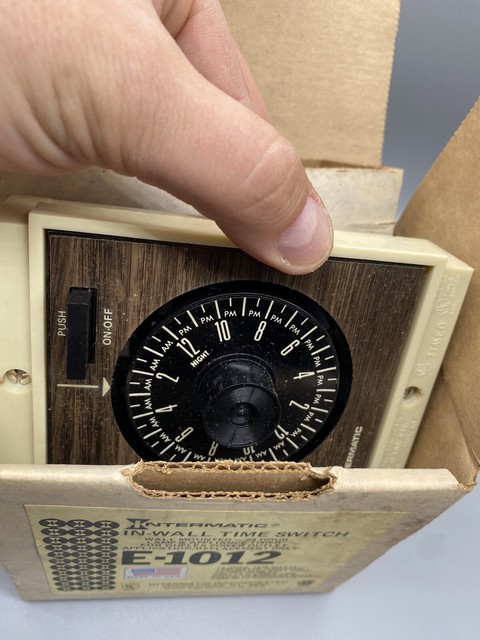 2 Vintage Intermatic in Wall Time Switch Timer Model E1012 Old Stock ...