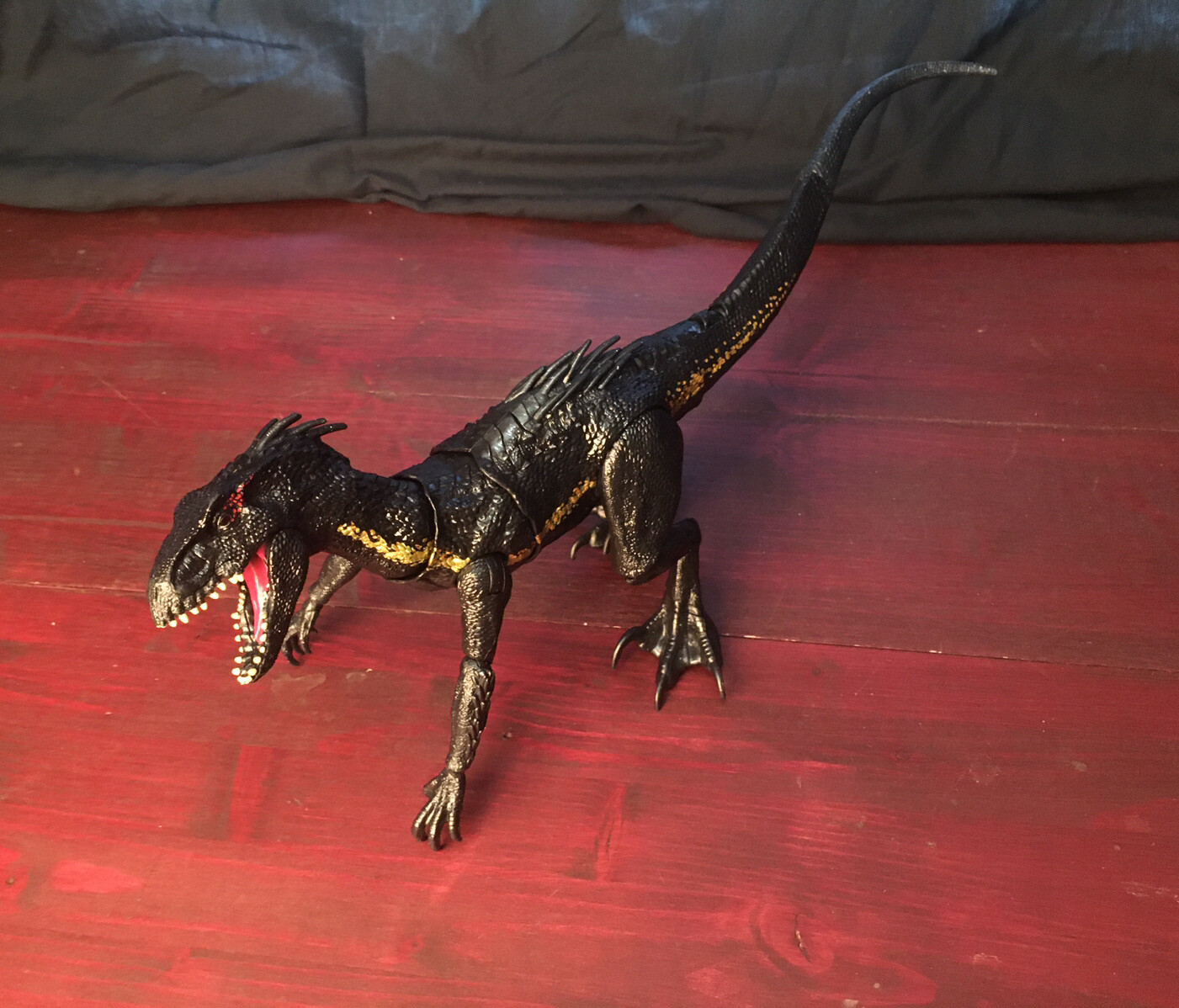 Jurassic World Grab N Growl Indoraptor Interactive Action Figure Works ...