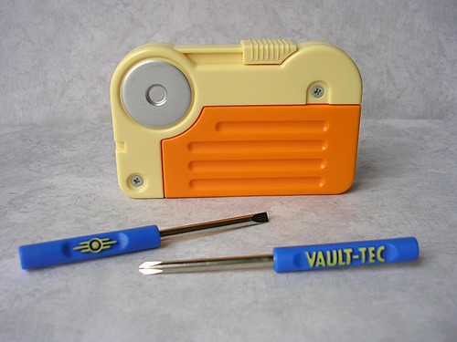 Fallout Pip-Boy Mini Holotape with Vault-tec tools | eBay