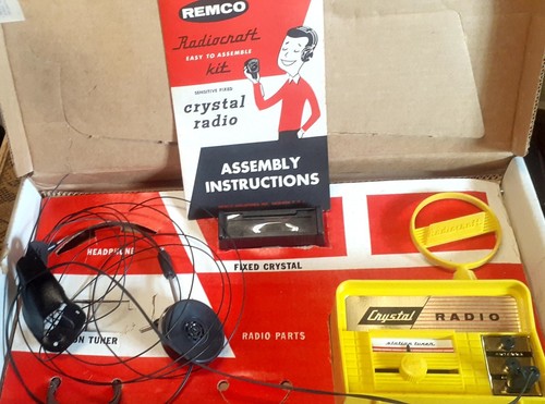Vintage Remco Crystal Radio IN ORIGINAL BOX 1950s 1960s Toy Science | eBay