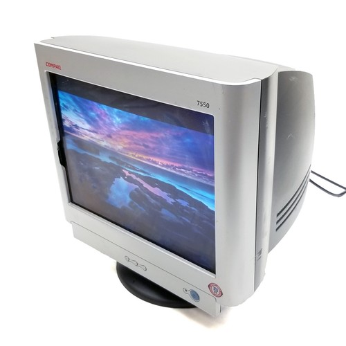 HP/Compaq V7550 17" CRT Computer Monitor 1024x768 Retro Color VGA ...