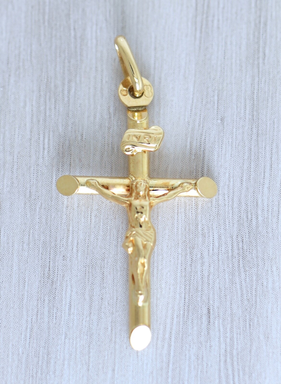 Estate Jewellery 18K Solid Gold Cross Pendant - Gem