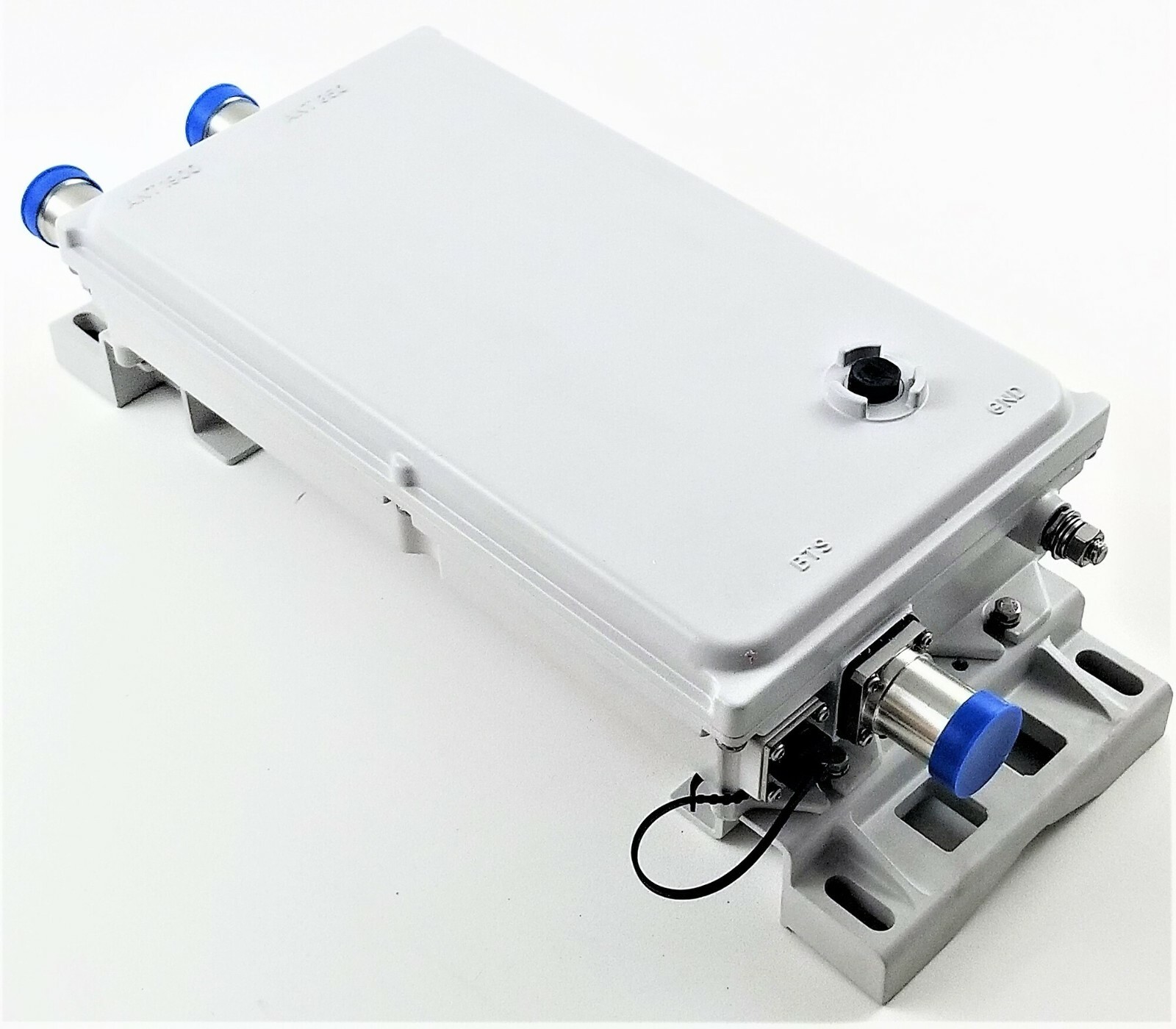 *NEW* Commscope E15Z01P17 Tower Mounted Amplifier Diplexed 2x Band 850/ ...