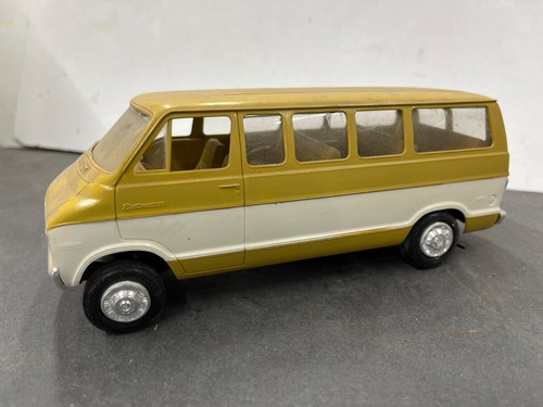 C18 MPC Dodge Sportsman Window Van vintage built model 1/25 McM | eBay