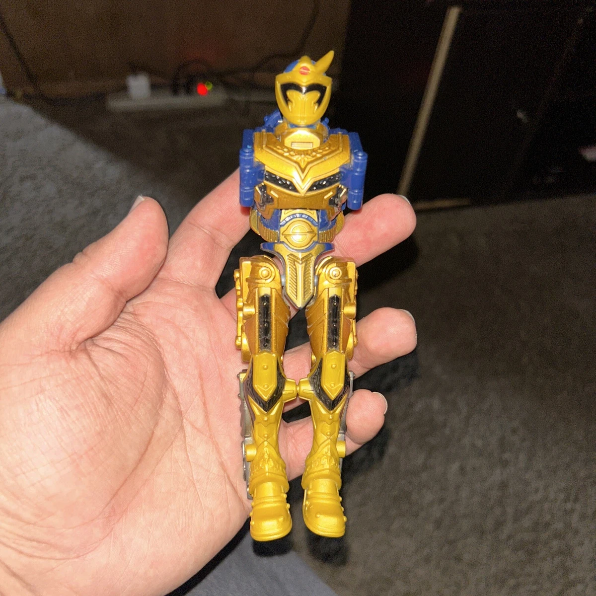 Power Rangers Mystic Force Gold Ranger Toys
