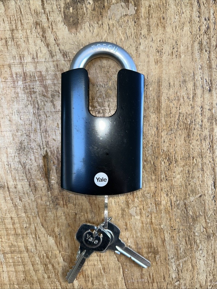 Yale Y300CB/63/127/1 Maximum Protection 62mm Hardened Padlock Closed ...