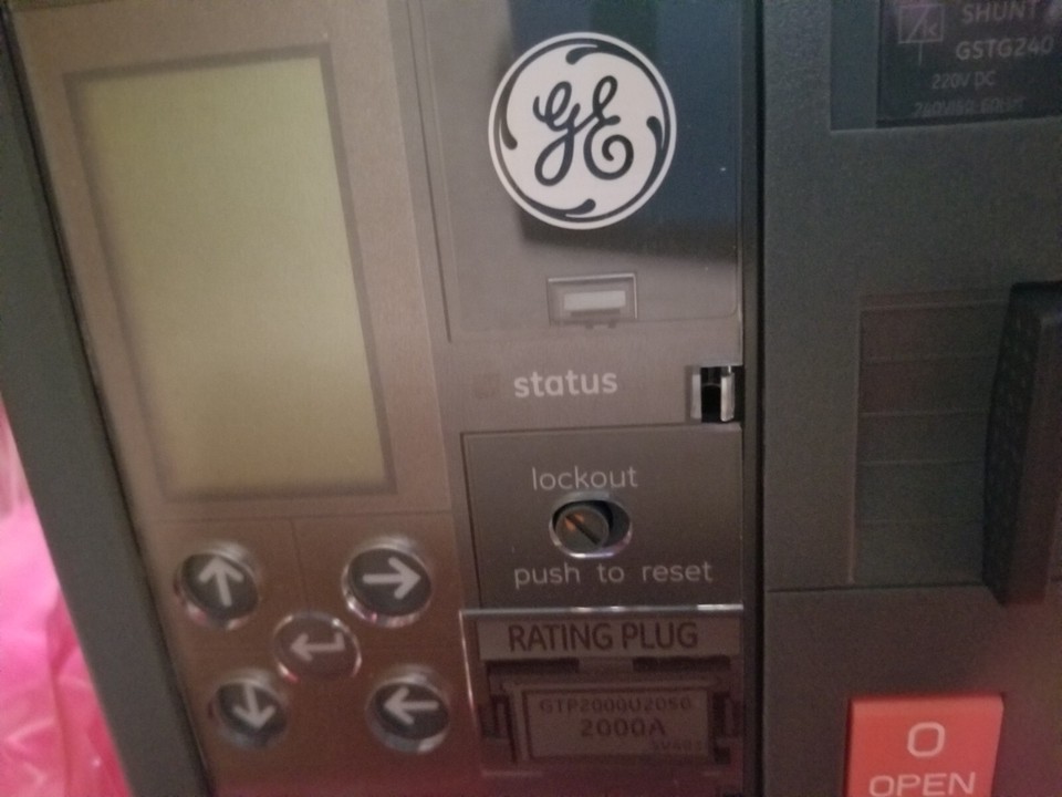 GE Entelliguard Universal Frame Circuit Breaker 3P 2000A ...