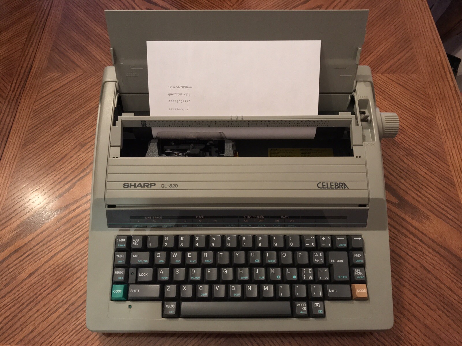 SHARP QL-820 CELEBRA PORTABLE ELECRONIC TYPEWRITER | eBay