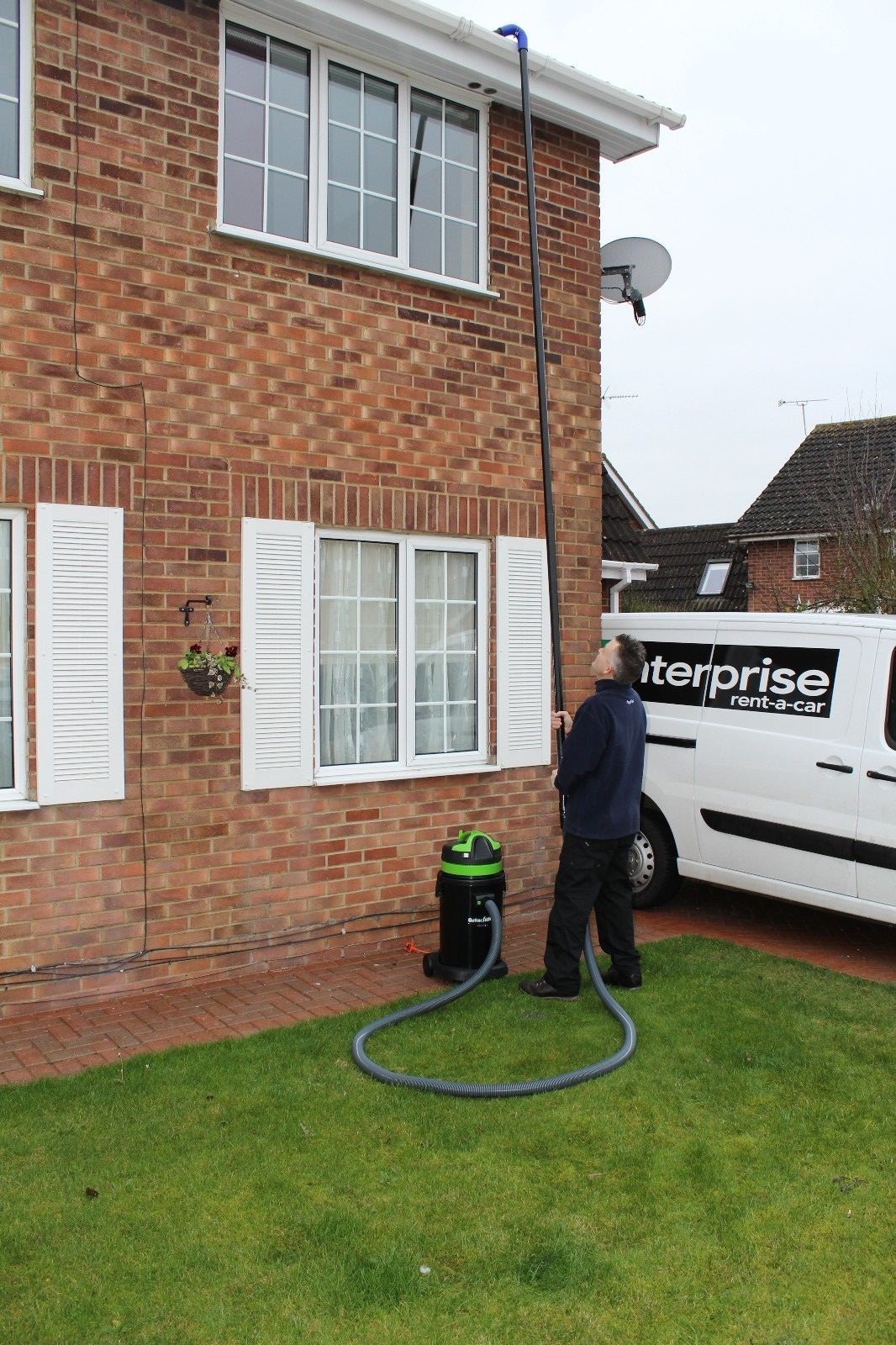 Guttersucker Junior Gutter Cleaning System - 4 Pole Package (Reach 6m ...