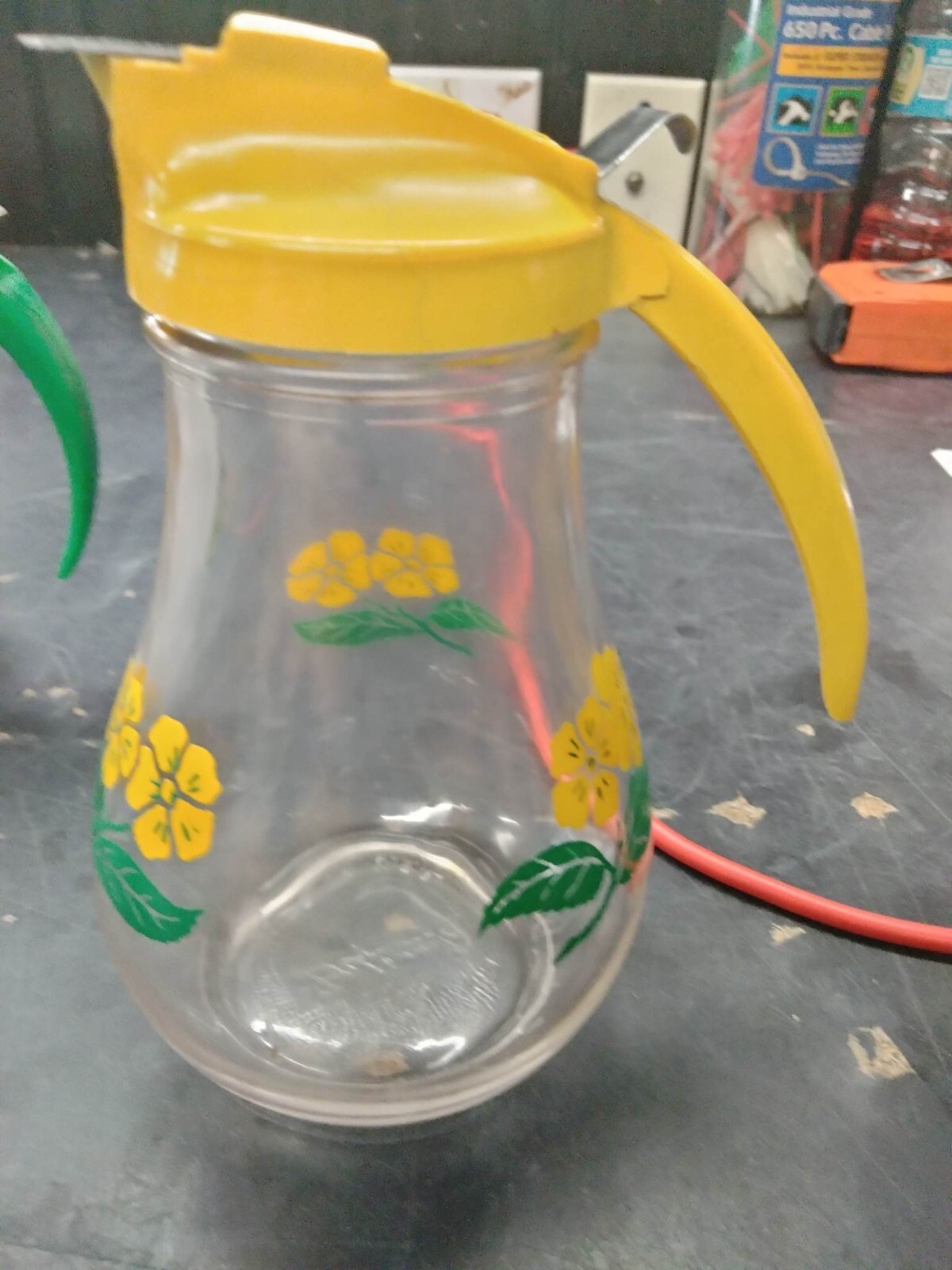 VINTAGE DRIPCUT SYRUP PITCHER WITH LID YELLOW FLOWERS | eBay