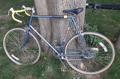 Vintage Bicycles - Vintage Fuji - Nelo's Cycles