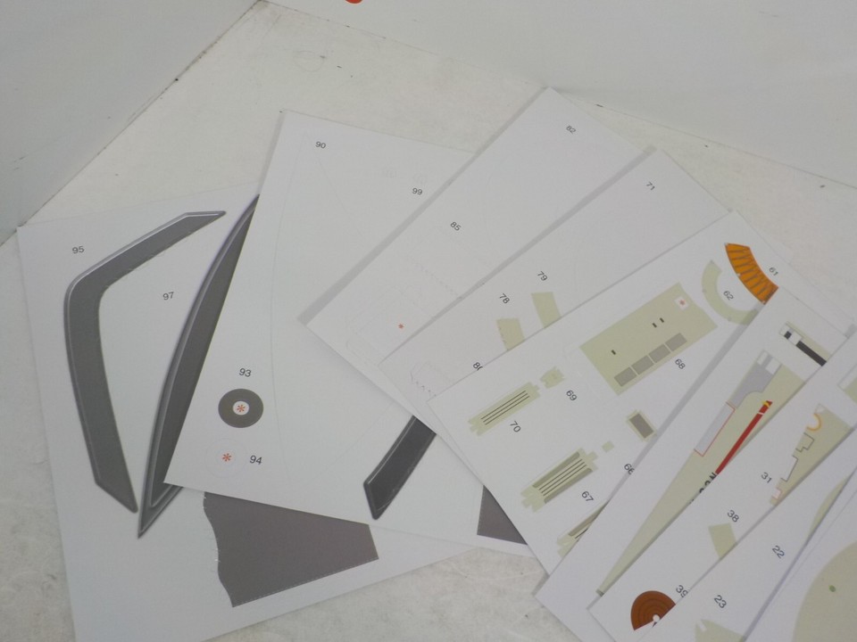 N A225 Star Trek U.S.S. Enterprise Paper Model Kit with Lights & Sound ...