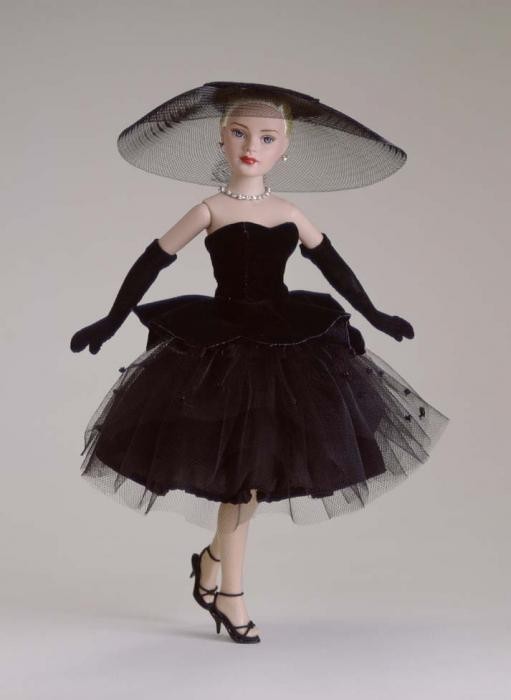 Robert Tonner Tiny Kitty Collier Femme Fatale Blonde 10" in Box w Stand ...