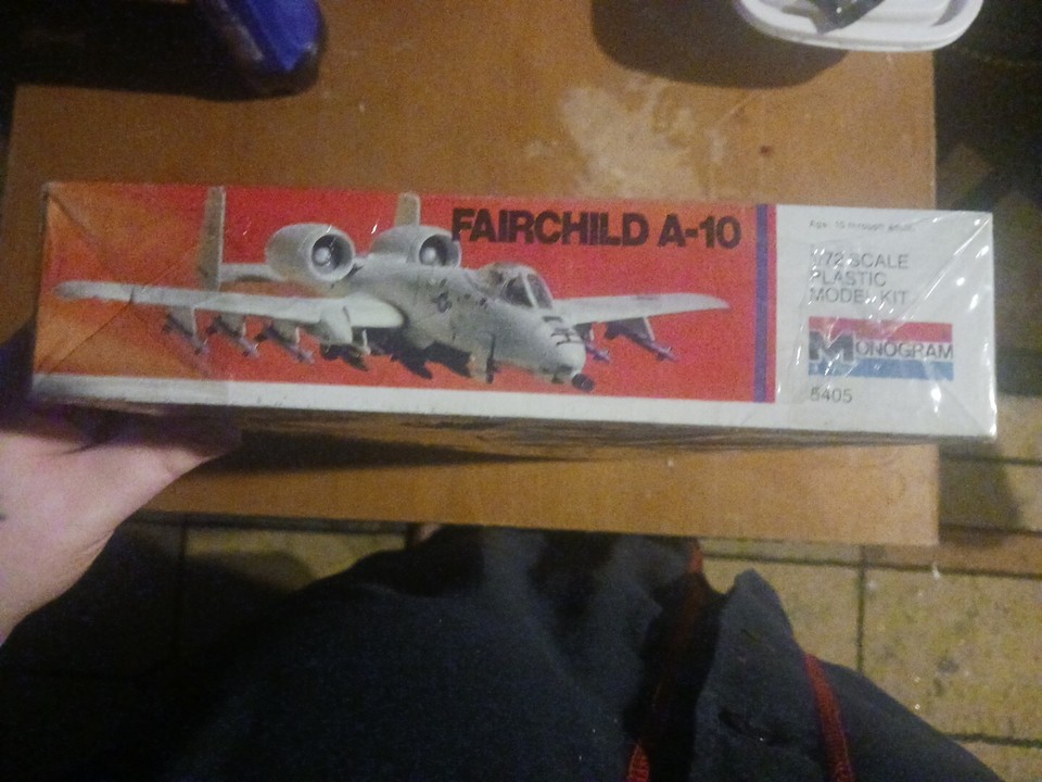 Vintage 1977 Monogram Fairchild A-10 Airplane Model Kit 5405 1/72 Scale ...