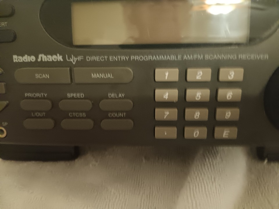 Radio Shack Pro-2036 Programmable Scanner 200 Channel UHF/VHF ( See ...