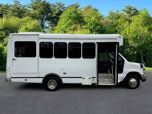 Fully Reconditioned Non-CDL Wheelchair Shuttle Bus w/ Just 85k Miles ...