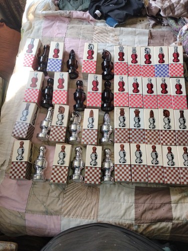 Vintage AVON Complete 32 Piece Chess Set | eBay
