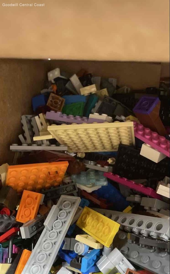 Lego Assorted Bricks Pieces & Parts Bulk Lot 9.4lbs | eBay