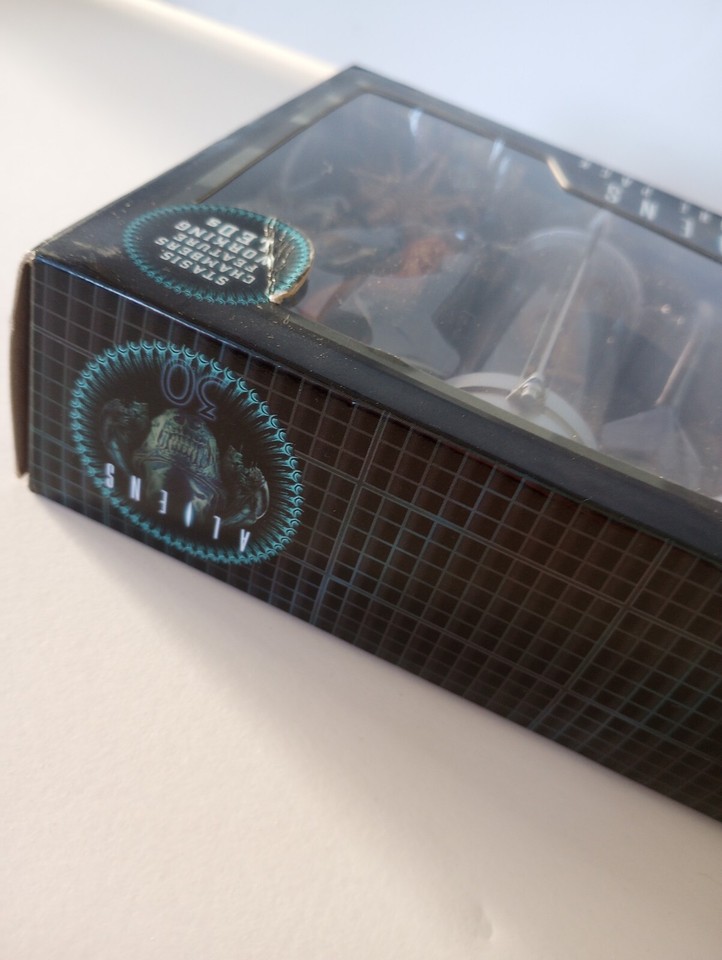 NECA Aliens Creature Pack Set Complete 2016 Authentic 30th Facehugger ...