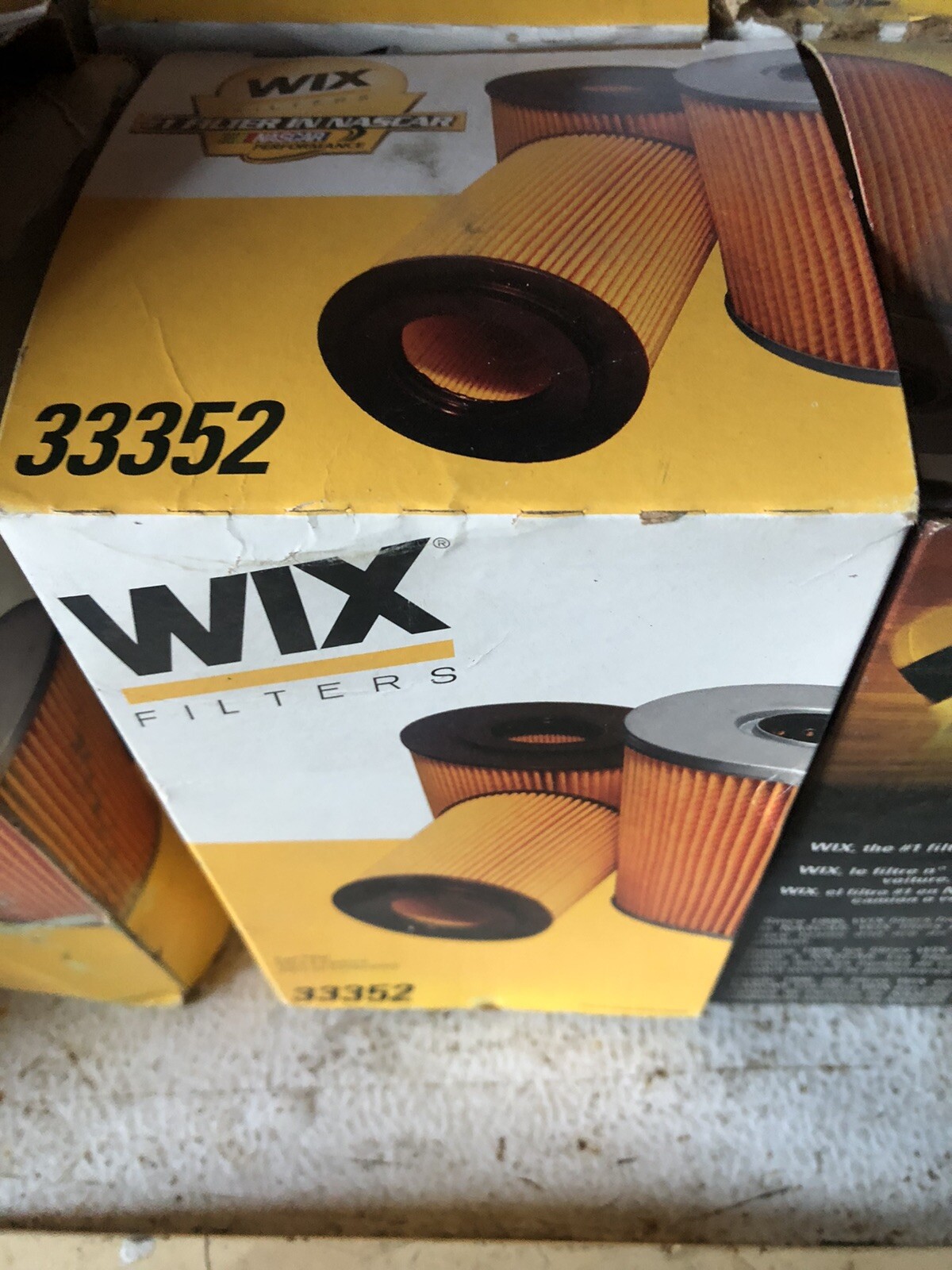 WIX 33352 - Fuel filter cross reference