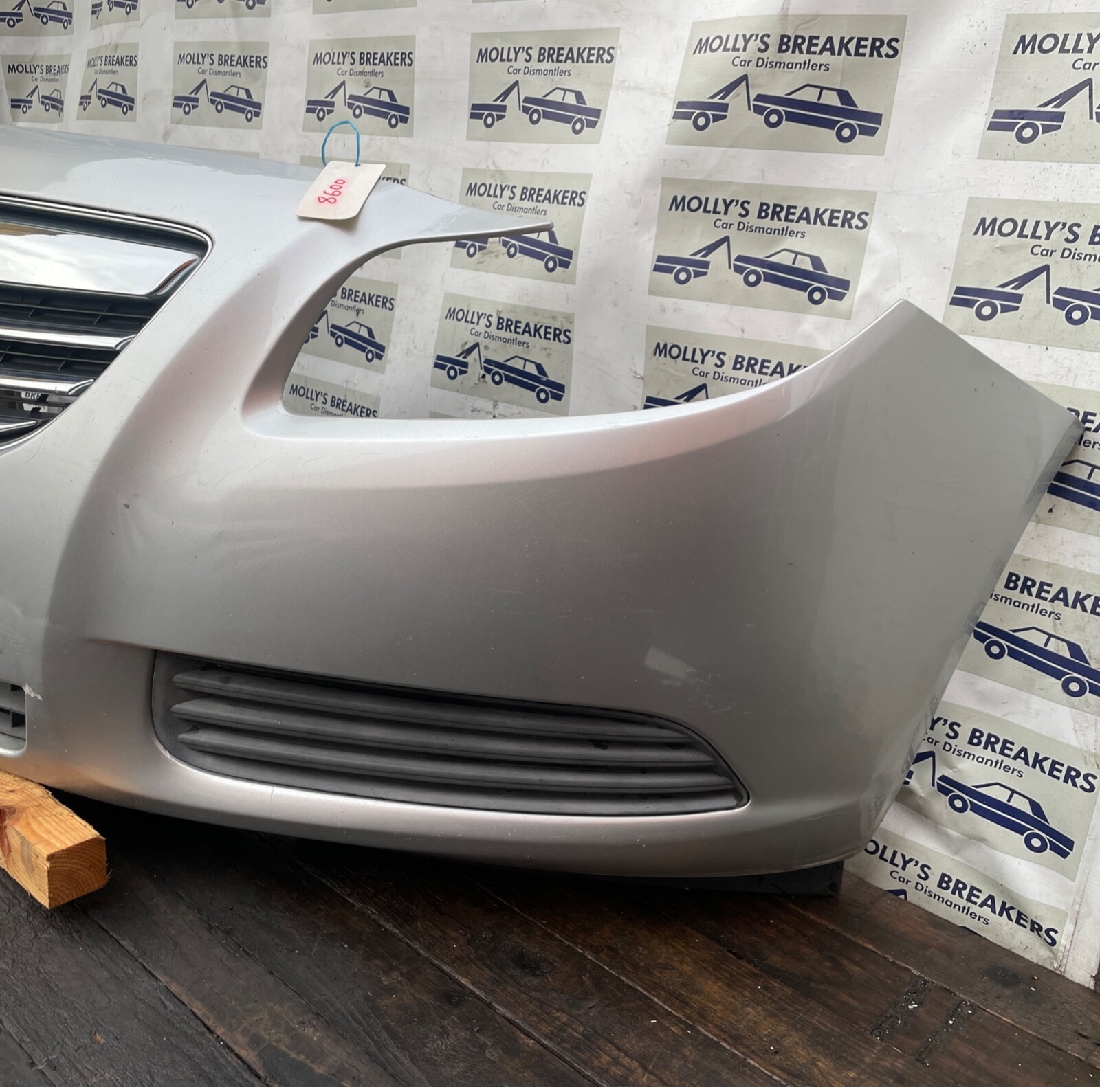 Vauxhall Insignia FRONT BUMPER with Grill in Silver (2008-13) Pre ...