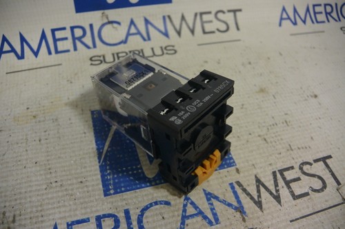 Omron MKS2PIN 250VAC Single Phase Ice Cube Relay with 0785CX Base | eBay