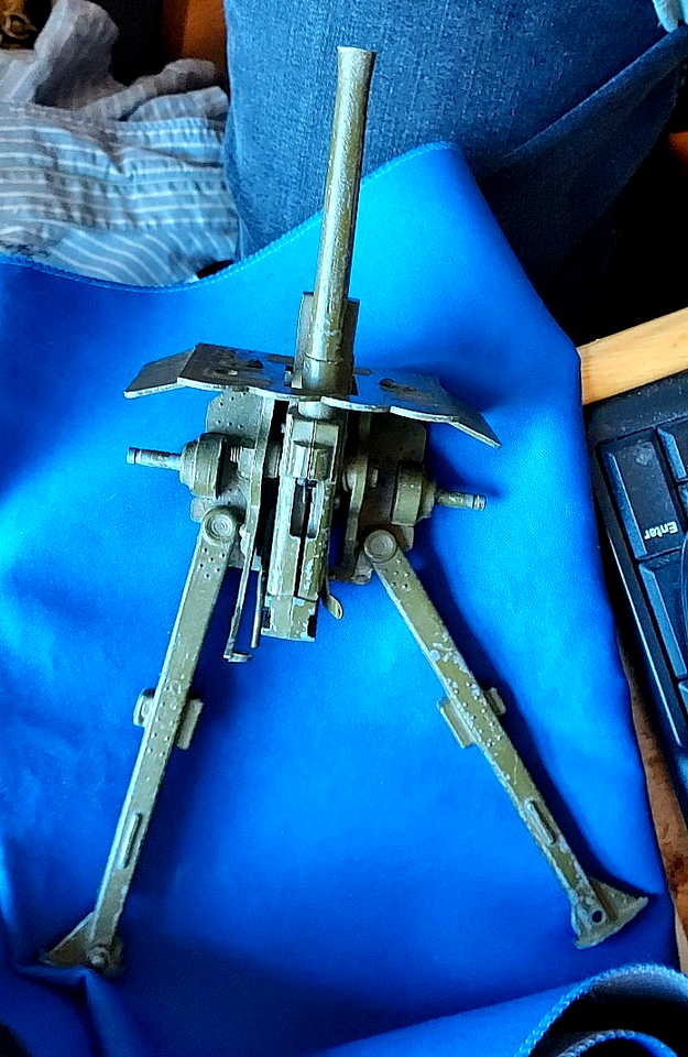 LARGE BRITISH DIE CAST FIELD GUN POSS. ASRTRA MISSING WHEELS 11 INCHES ...