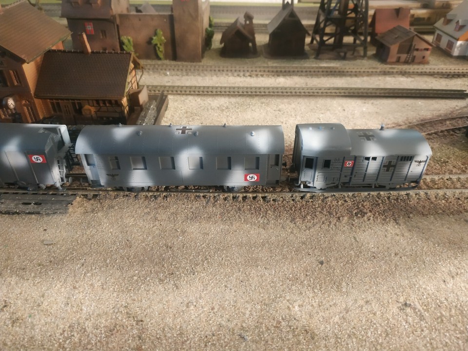 MARKLIN - PIKO, DUMMY - NON WORKING WWII MILITARY TRAIN SET, SCALE HO ...