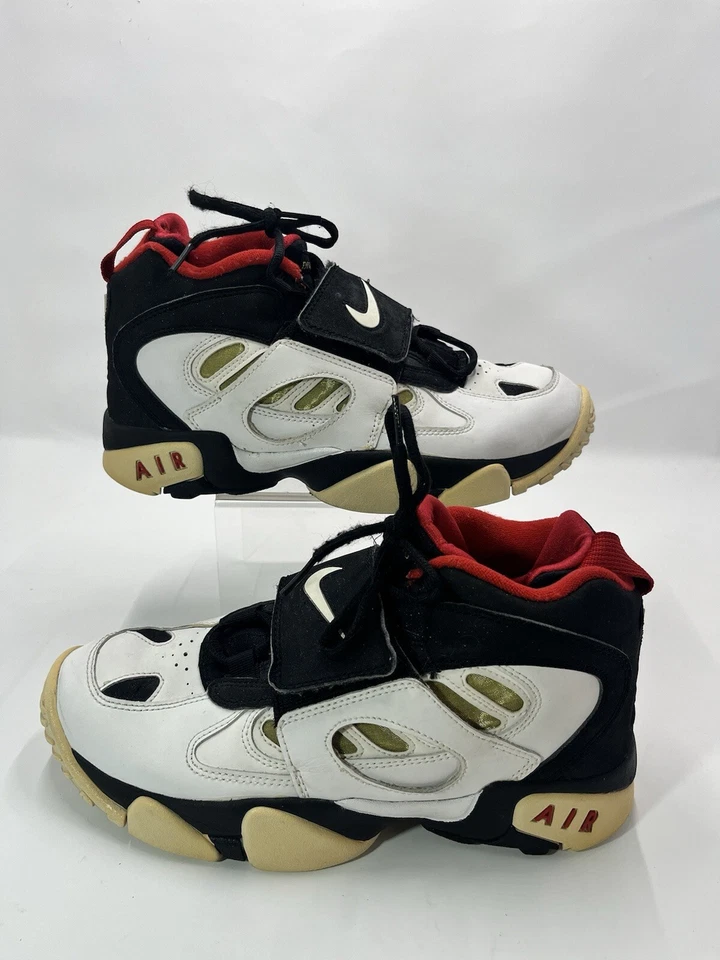 Nike Air Diamond Turf 2 Black White Gold for Sale | Authenticity ...