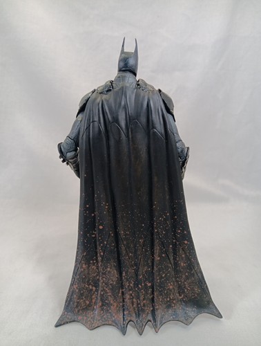 DC Collectibles Batman Arkham Knight BATTLE DAMAGED GameStop Exclusive ...