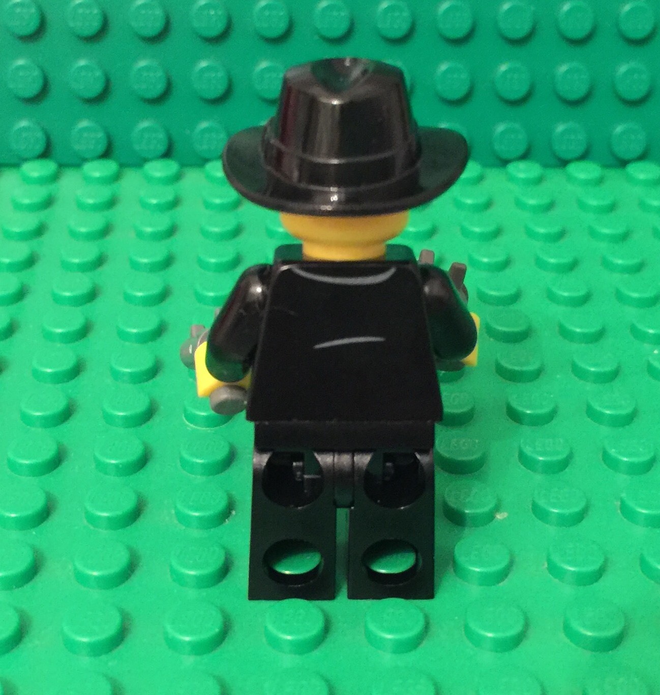 Lego Mafia Man / Mob Boss Criminal Mini Figure With Black Suit And 2 ...