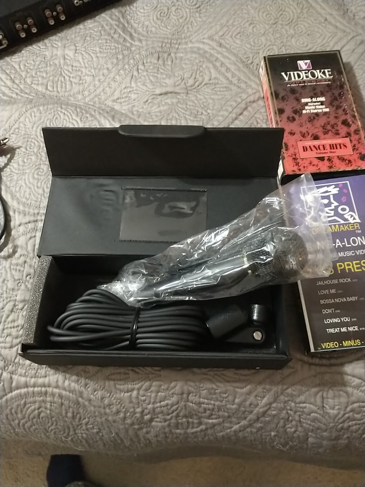 Corvus LK-600 Digital Echo Karaoke Amplifier System 2 Microphone Inputs ...
