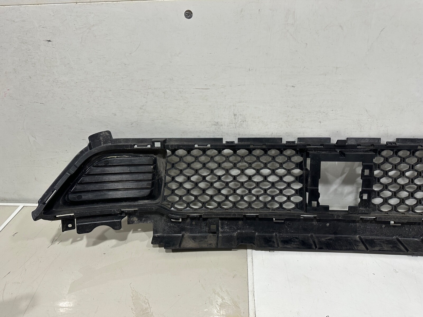 Genuine 2018-2022 Jeep Cherokee Front Lower Grille OEM 68288045AB | eBay