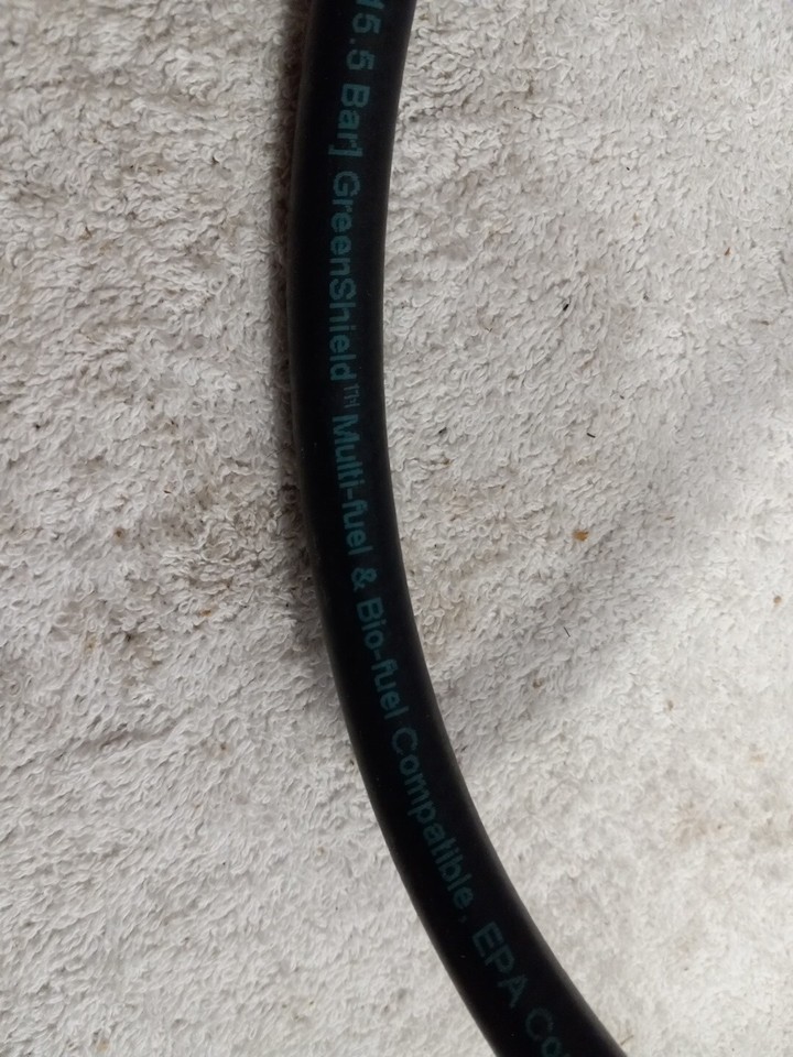 Gates 27340 Barricade Fuel Injection Hose 5/16 inch ID Sold by the Foot ...