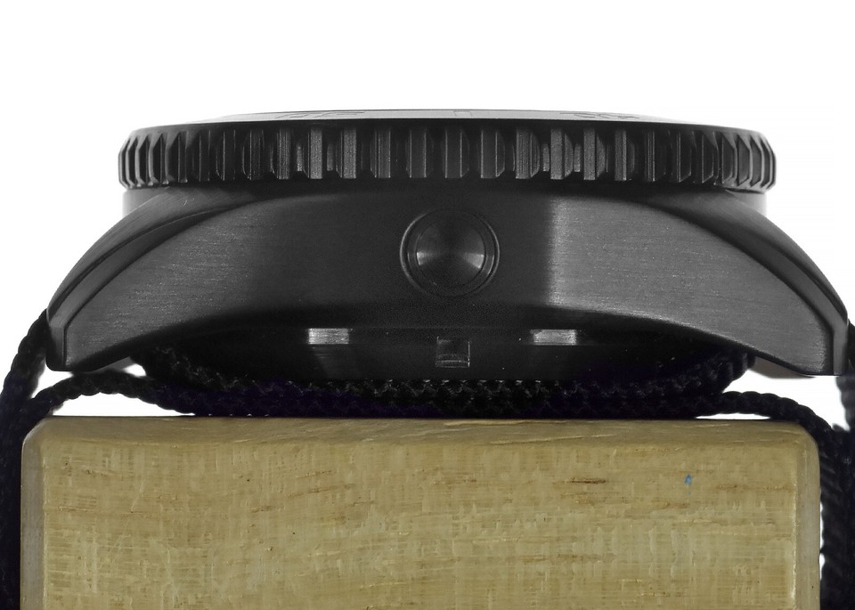 MWC 100 ATM/3,280ft WR Luminova Surplus Military Divers Watch Below ...