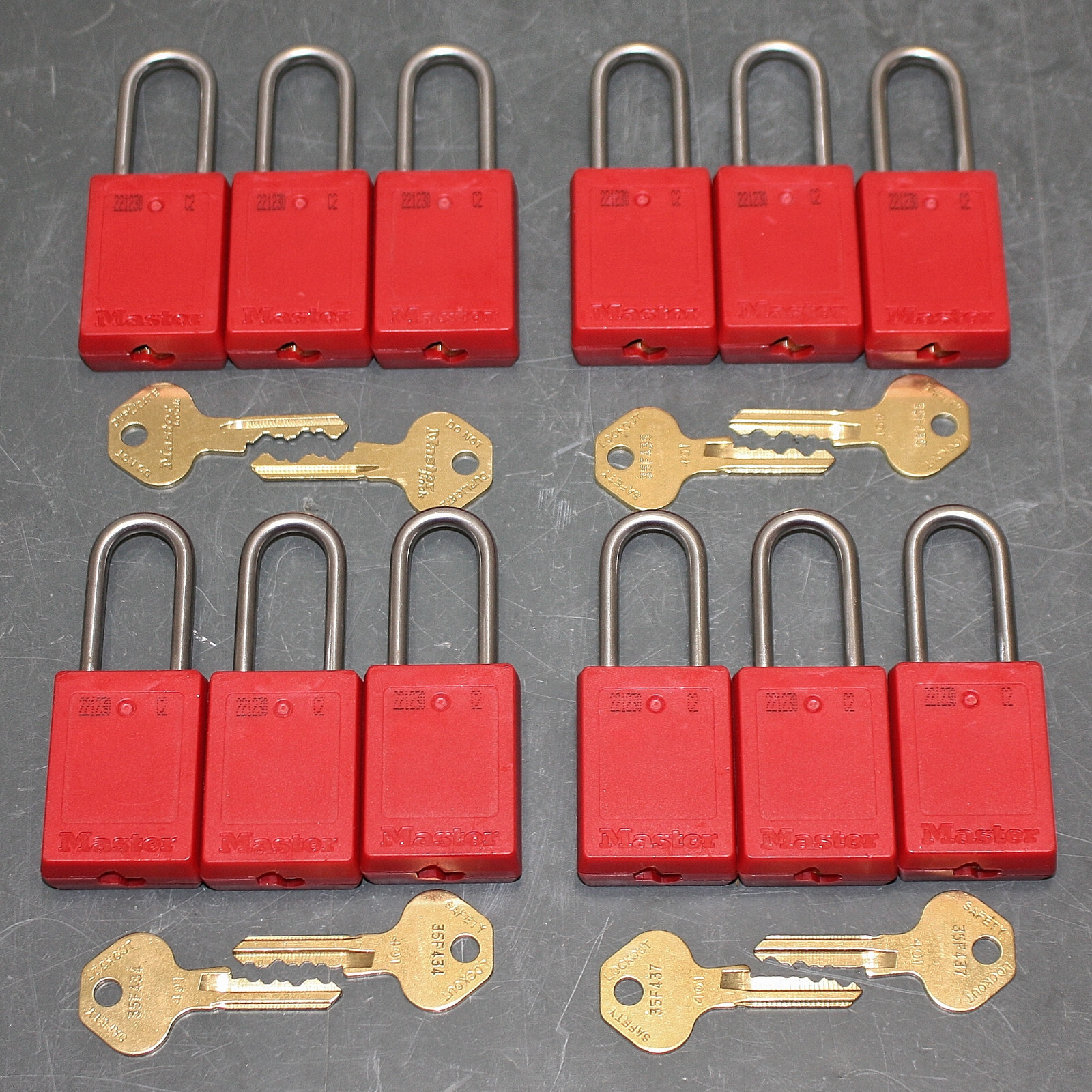 (12) Master Lock Keyed Lockout Padlocks S31KAS12RED, Stainless Steel ...