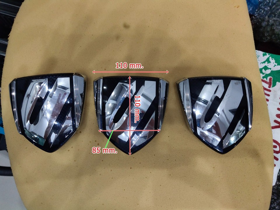 TOYOTA ALPHARD ANH10 15 MNH10 15 Front Grille Emblem Badge 2002-08 ...