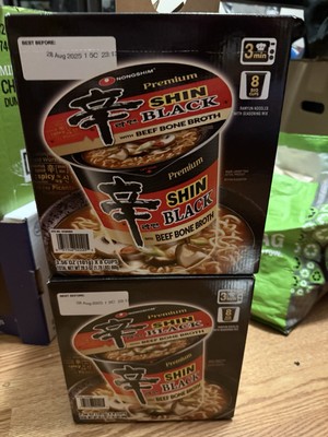 Nongshim Shin Black Spicy Beef & Bone Broth Premium Ramen, 3.5 oz., 8 ...