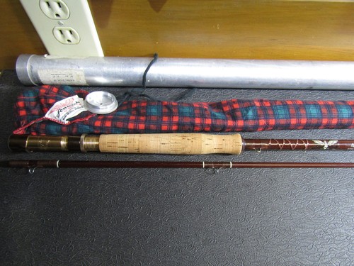 Fenwick FF85 8 1/2’ 2 ps. Fiberglass FERALITE Fly Fishing Rod Bag ...