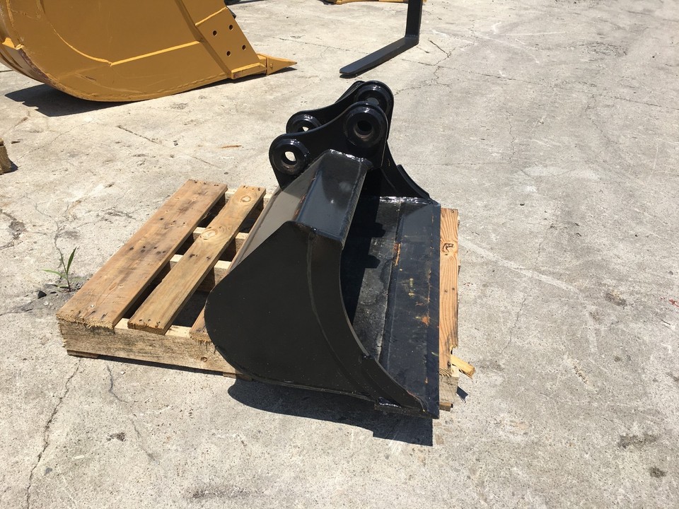 New 36" Grading Bucket for a Takeuchi TB228 with Coupler Pins | eBay