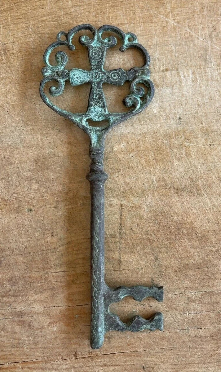 Vintage Key Designs