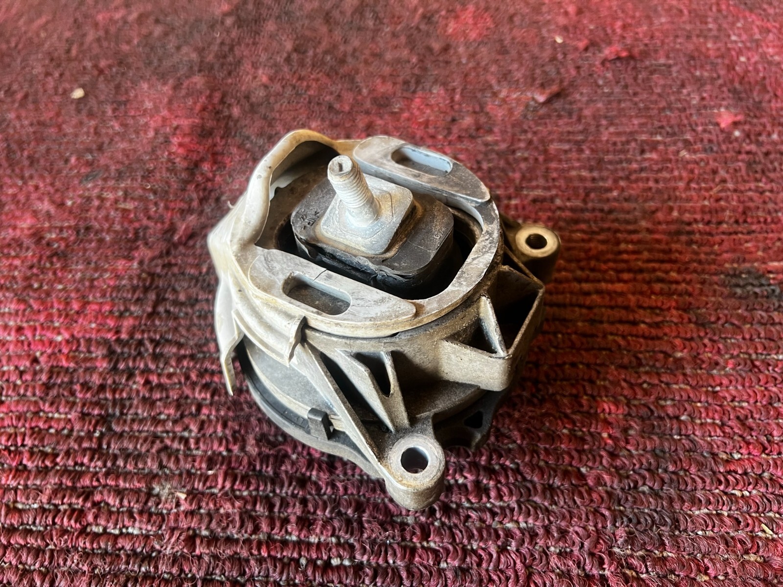 BMW F30 F32 F22 RIGHT PASSENGER SIDE ENGINE RUBBER SUPPORT MOUNT OEM ...