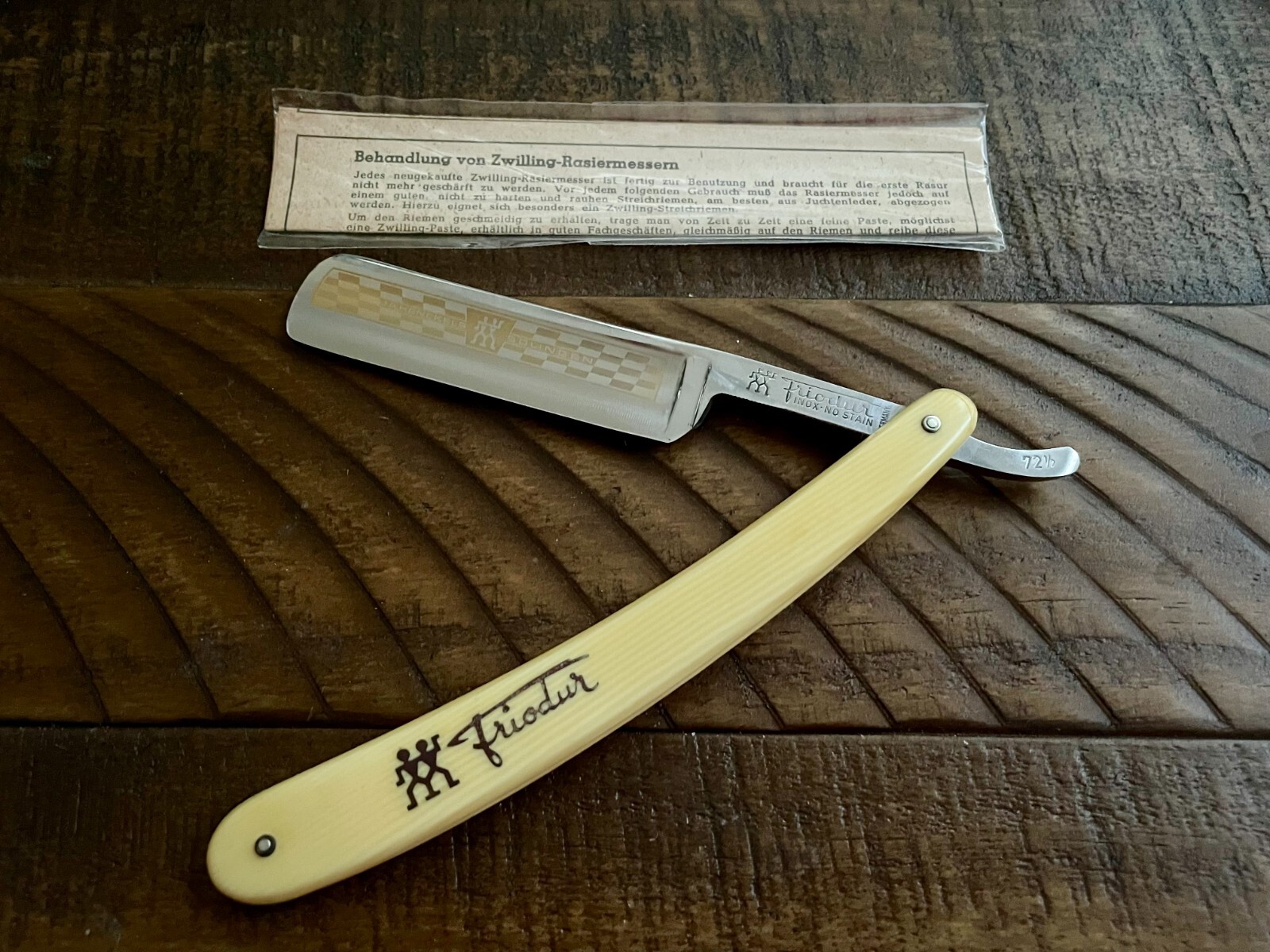 J.A. Henckels Friodur Inox No Stain 72 1/2 Straight Razor - Excellent ...